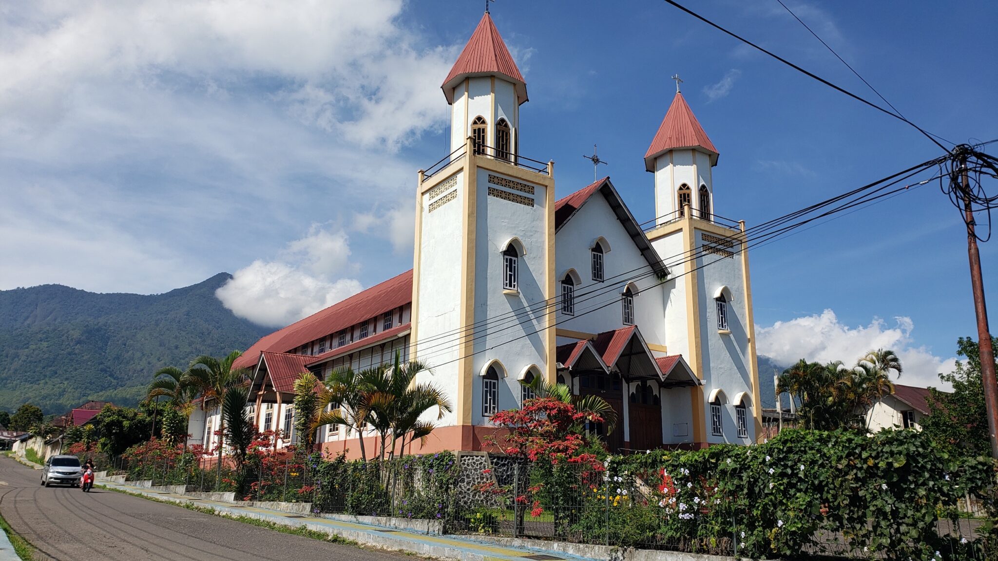 What to Do in Flores, Indonesia After Komodo Boat Trip: One Week ...